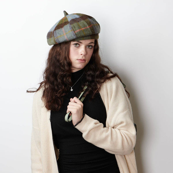 Lambswool Bunnet – Taylor's Croft